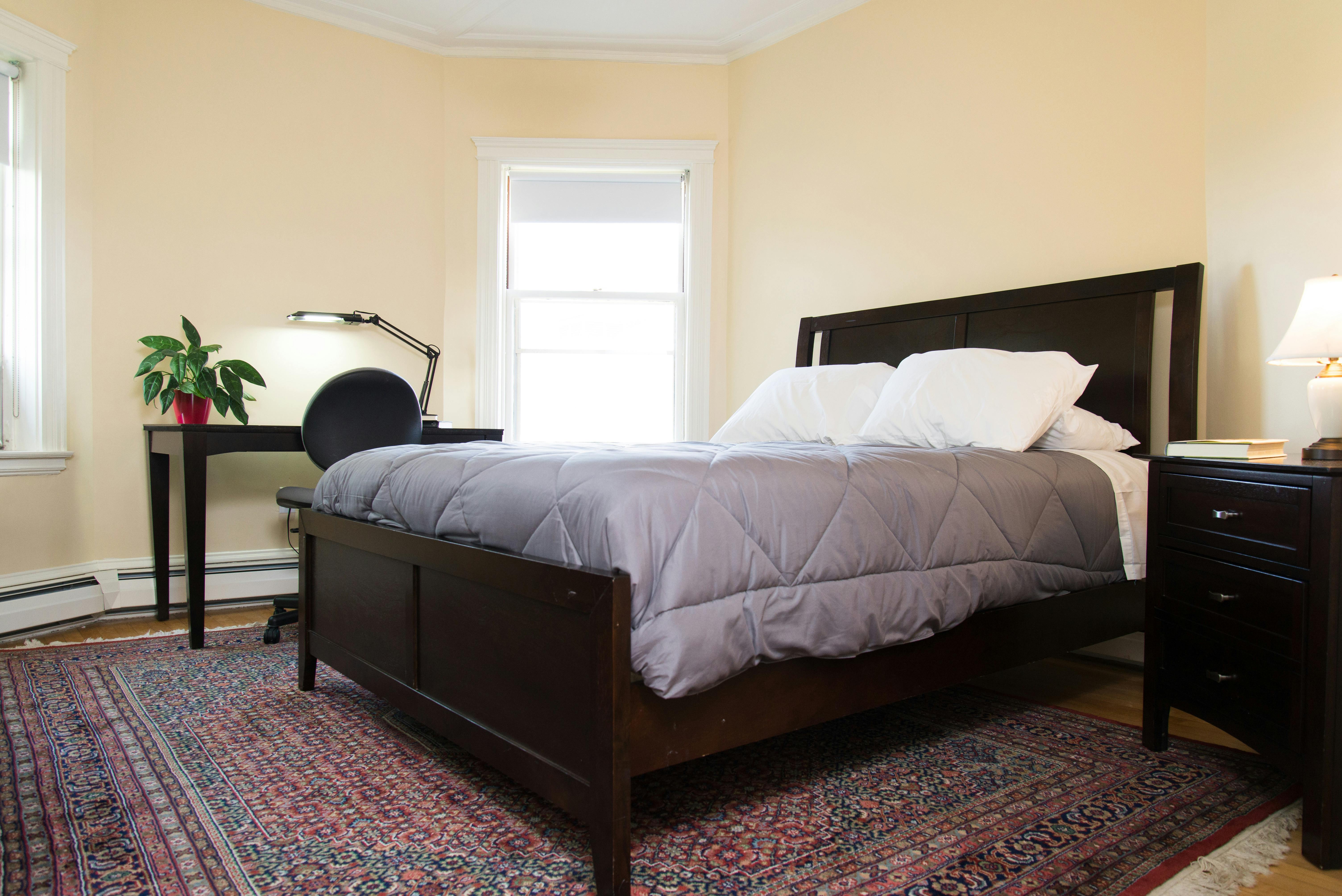 One Bedroom with Hallway | Radcliffe Institute for Advanced Study at ...